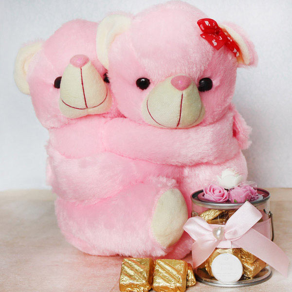 Send The Hugging Teddies Online | Rakhibazaar.com